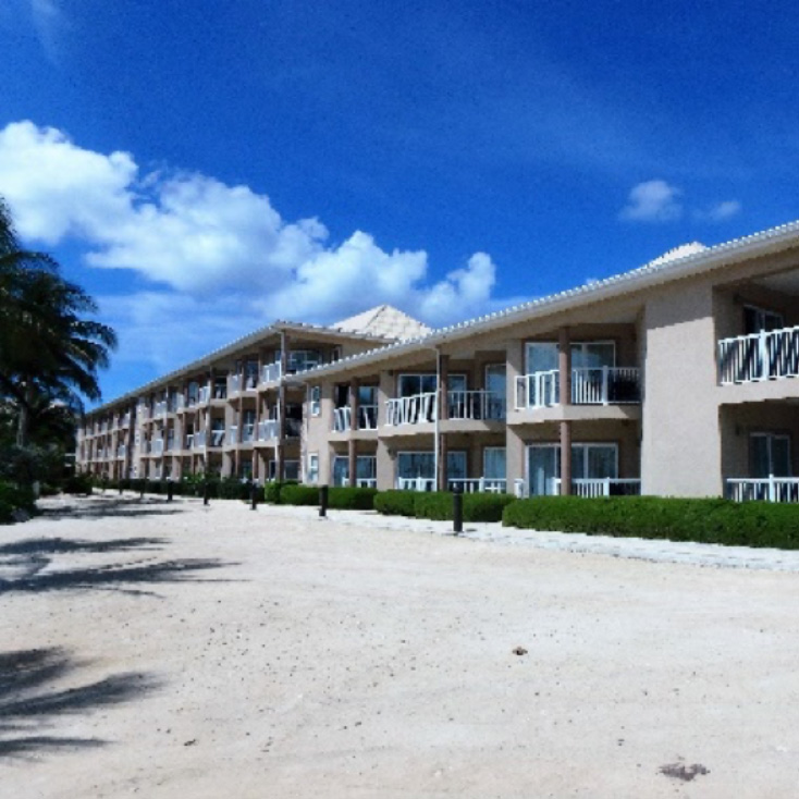 HOLIDAY INN RESORT, GRAND CAYMAN - Charterland